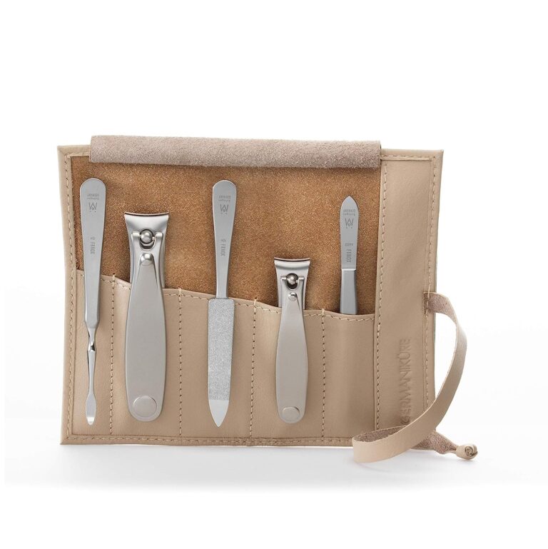 A Folding Pedicure/Manicure Nail Clipper Set To Flaunt Your Innate ...